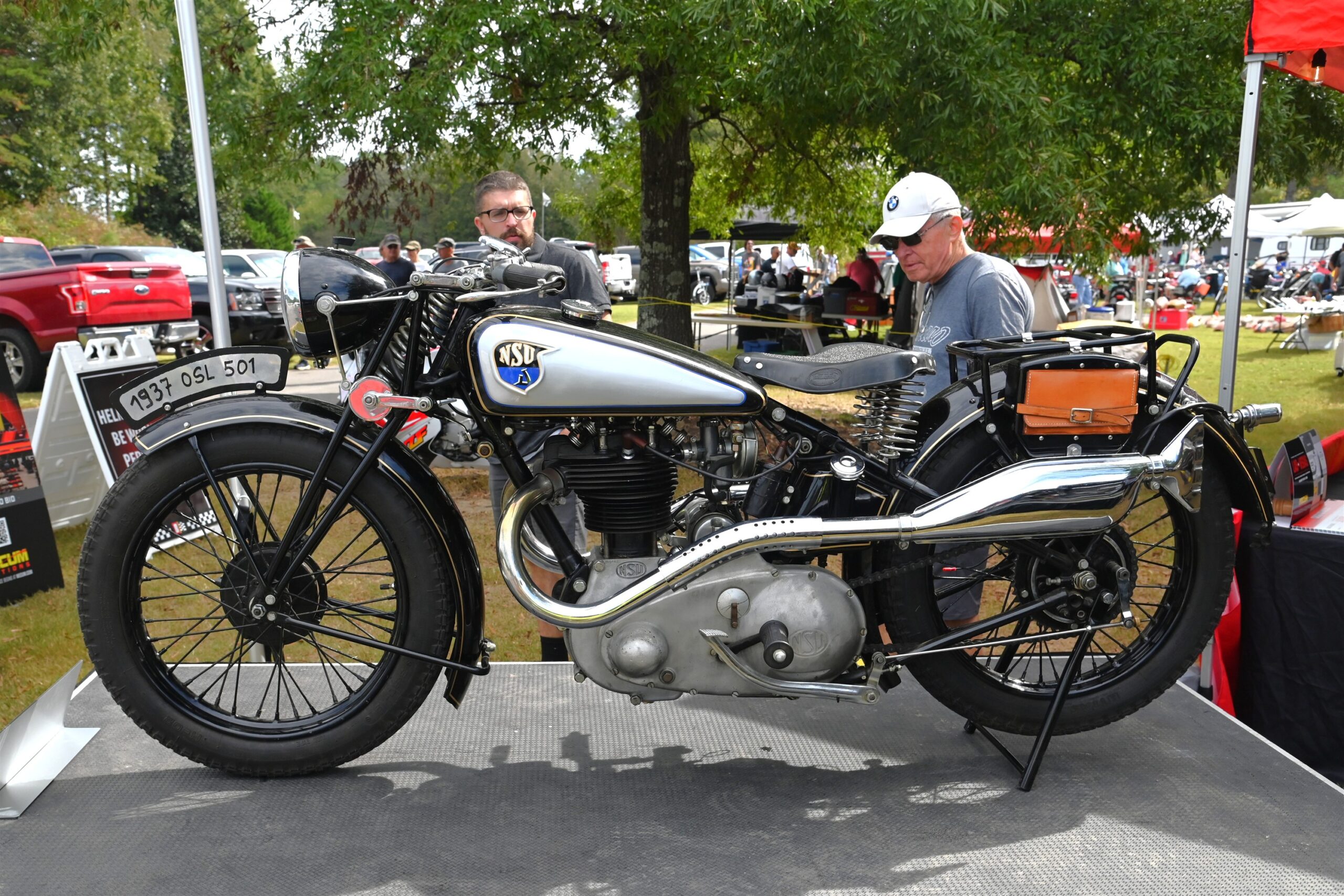 BARBER VINTAGE FESTIVAL SWAP MEET AND FAN ZONE • Motorsport America